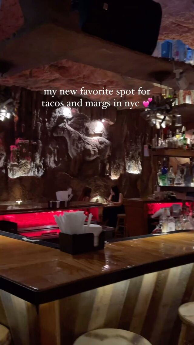 Gallery - La Caverna